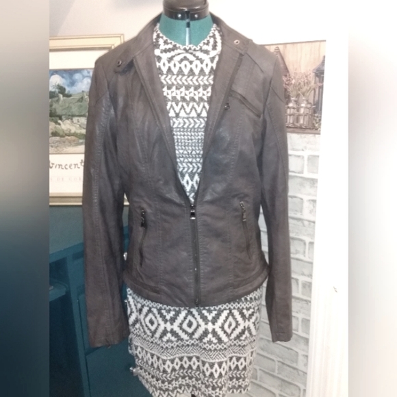 Cat Walk Studio | Jackets & Coats | Cat Walk Studio Faux Leather Jacket ...